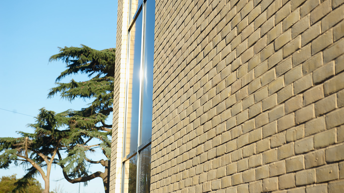 Curriculum - Lindon Bennett